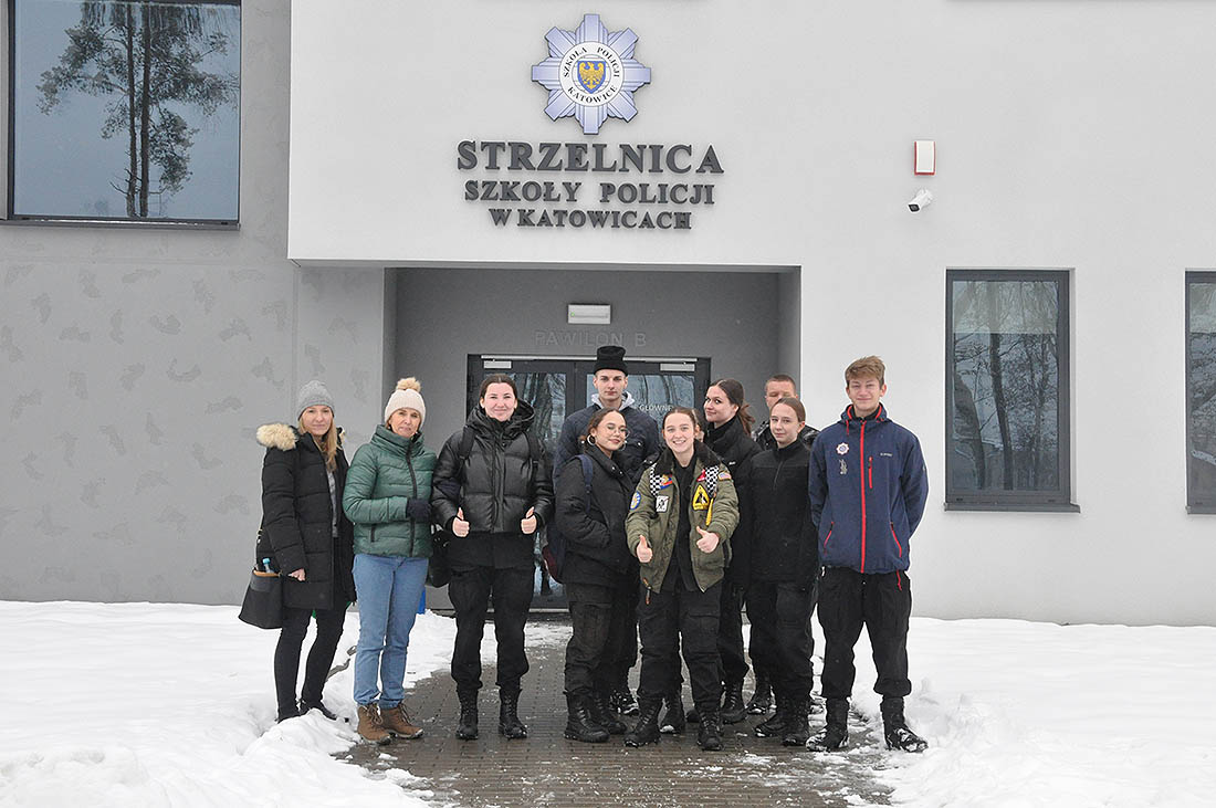 Wizyta klasy mundurowej - Aktualności - Szkoła Policji w Katowicach
